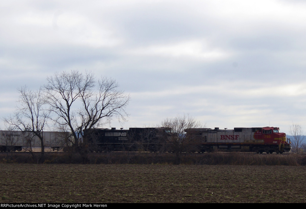 BNSF 795 West